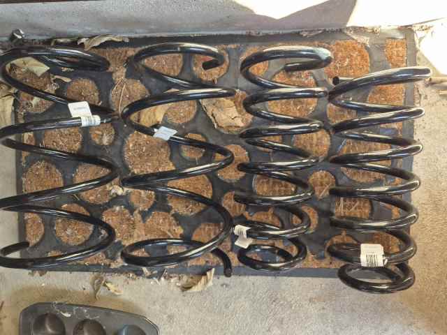 Genuine Holden VF Redline SS Series 2 Standard Springs | Brakes ...