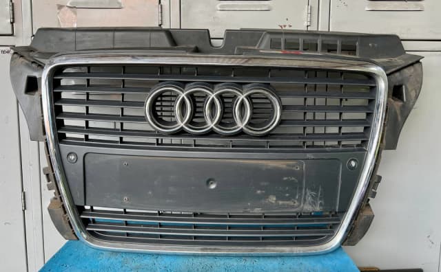 OEM 07/08-04/13 AUDI A3, 8P, FRONT BUMPER/ RADIATOR GRILL/ GRILLE ...