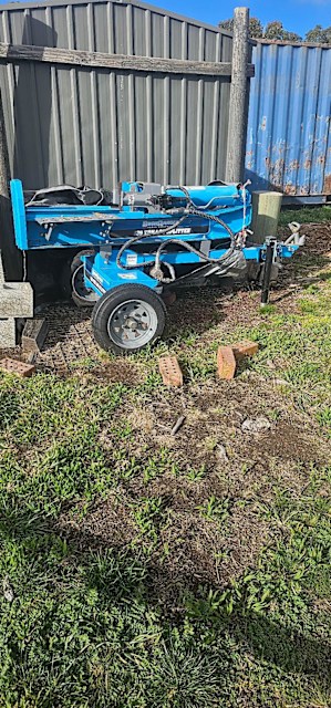 30 ton log splitter... - Power Tools in Forcett TAS | Gumtree Australia