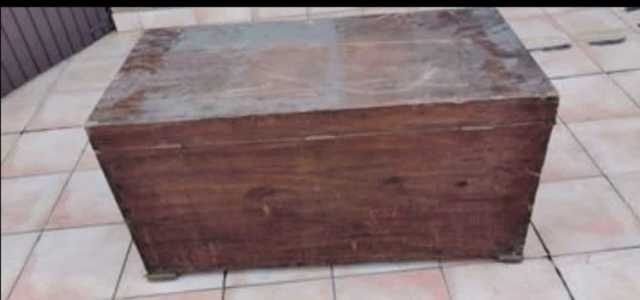 VINTAGE 1930S WOODEN TRUNK - Antiques in Casula NSW | Gumtree Australia