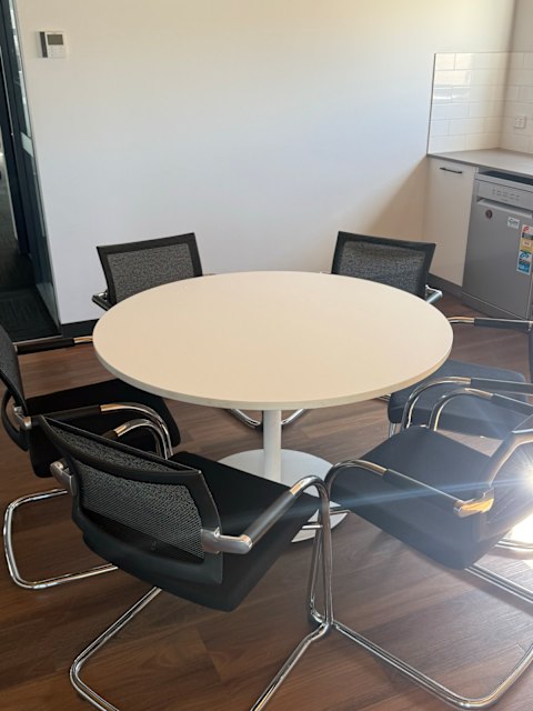 Circular office meeting desk x3 - as new - Desks in Yarralumla ACT ...