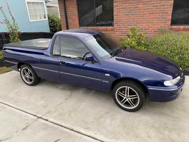 2000 HOLDEN COMMODORE S 5 SP MANUAL UTILITY | Cars, Vans & Utes ...