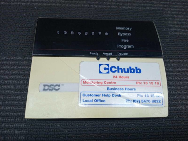 DSC PC5508Z ALARM KEYPAD, PANIC BUTTONS 8 ZONE LED INDICATORS - CANADA ...