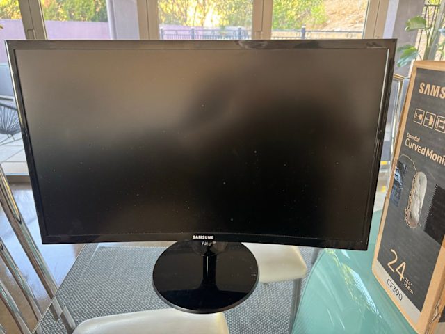 2 X Samsung 24” CF390 Curved Monitors PAID $480, SELL $340 FOR BOTH ...