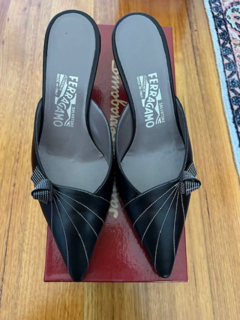 Ferragamo Greta Mule 5cm Nero Calf size 7C - Women's Shoes in Bentleigh ...