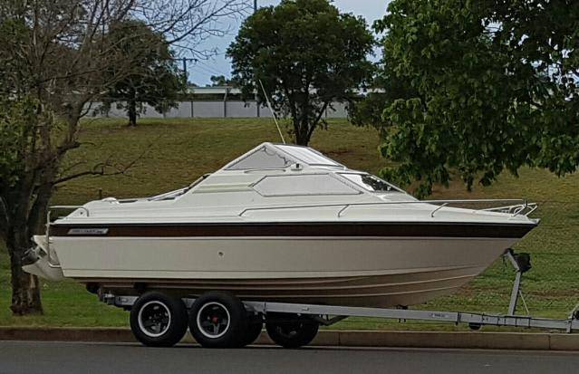 Whittley Voyager boat half cabin | Motorboats & Powerboats | Gumtree ...