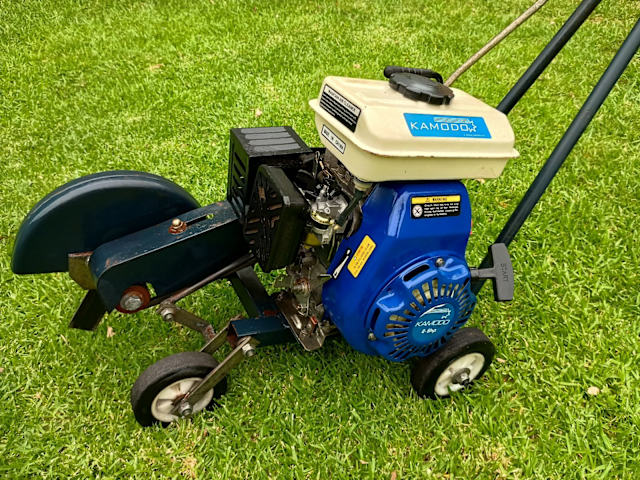 Yard Star 4 stroke Lawn Edger - Lawn Mowers in Seville Grove WA ...