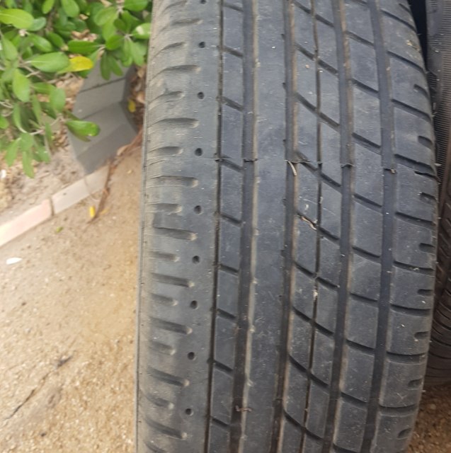 4 stud original hot wire arnger mag 2 with caps rear mags. | Wheels ...