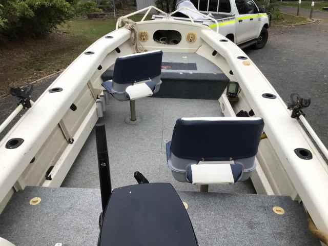 Savage Kestrel 4.18m boat | Motorboats & Powerboats | Gumtree Australia ...