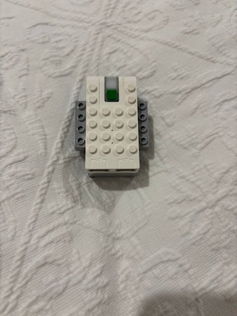 Lego WeDo 2.0 Smart Hub - Toys - Indoor in Birkdale QLD | Gumtree Australia