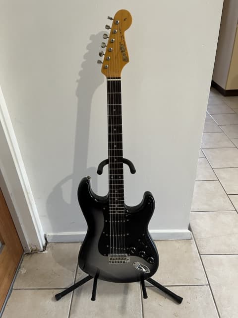 Daion Performer Strat Japanese Guitar 80s - Guitars & Amps in Hoppers ...