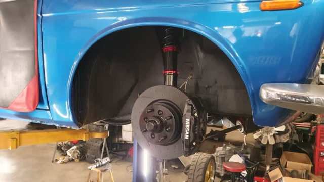 Datsun 200b front Coilovers with z32 brake upgrade | Brakes ...