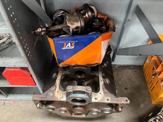 Commodore VT V8 EFI Roller Motor o481094190 | Auto Body parts | Gumtree ...