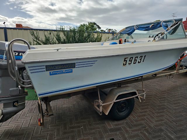 1981 Pacemaker Runabout 17 foot Boat and trailer | Motorboats ...