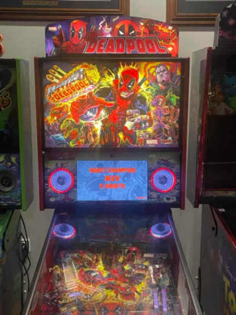 STERN DEADPOOL PINBALL MACHINE WITH FACTORY TOPPER AND MODS - Other ...