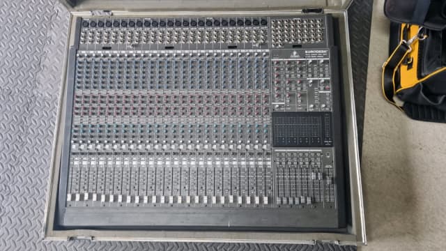 Behringer Eurodesk MX 8000 console with Meter bridge and power supply ...