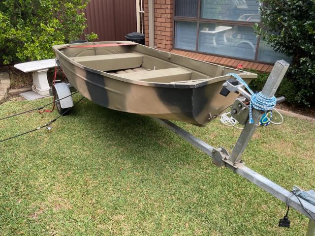 2.5 mitre aluminium boat with flip n easy fold up trailer | Tinnies ...