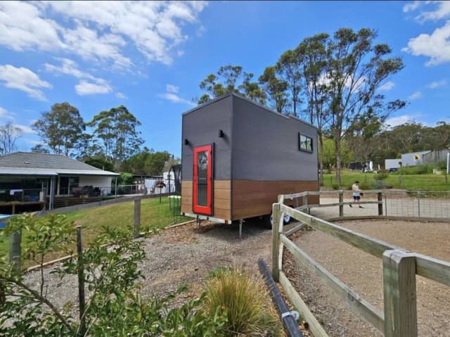 Modern Tiny Home - Tiny home on wheels | Campervans & Motorhomes ...