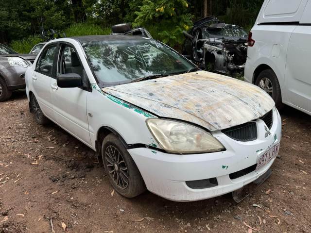 NOW WRECKING: 2004 LANCER CH ES SEDAN #11589 | Wrecking | Gumtree ...