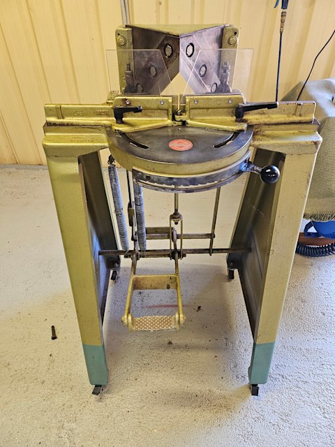 Jyden Foot Chopper-Guillotine - Other Tools & DIY in Geraldton WA ...