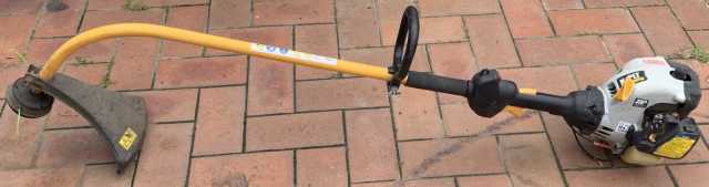 Ryobi PLT3043YW 30cc Petrol Whipper Snipper 2 Stroke Engine Fuel ...