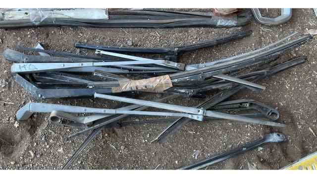 HOLDEN HQ HJ HX HZ WB WINDSCREEN WIPER BLADE ARMS | Other Parts ...