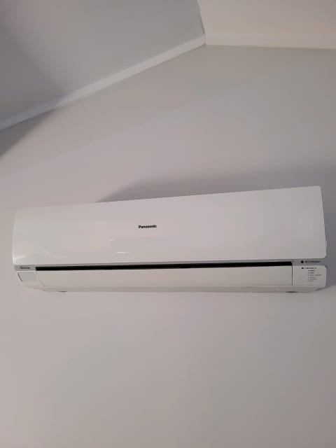 Panasonic inverter wall split with remote, receipt and wall bracket ...