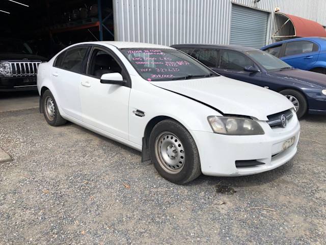 HOLDEN VE COMMODORE 3.27 RATIO LIMITED SLIP REAR DIFF LSD IRS REAR END ...