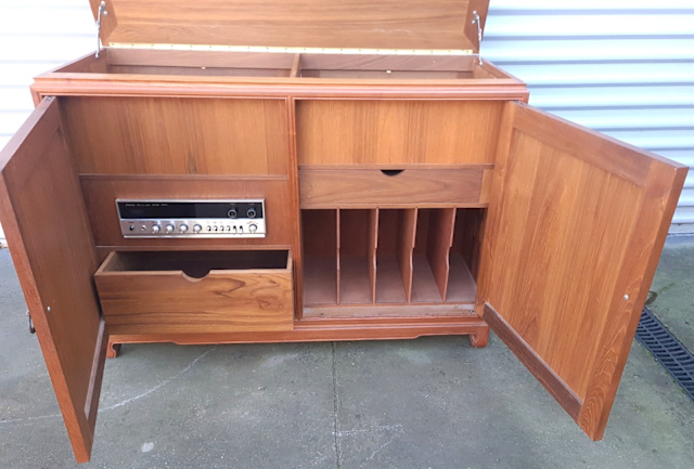 Solid Teak Entertainment Unit SANSUI Amplifier 1000X Turntable SR-1050 ...