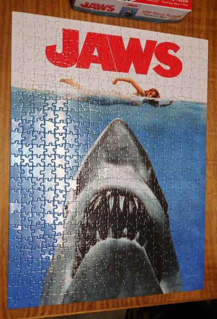 Licensed 500 Piece Jaws Movie Poster Puzzle - Other Books, Music ...