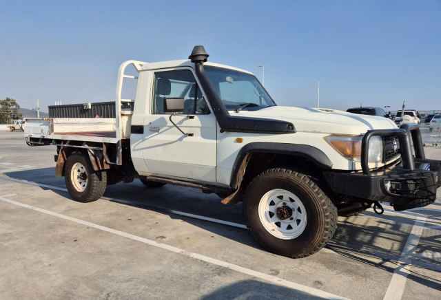 2018 LANDCRUISER 79 Ute WORKMATE (4x4) 5 SP MANUAL C/CHAS, 3 seats VDJ ...
