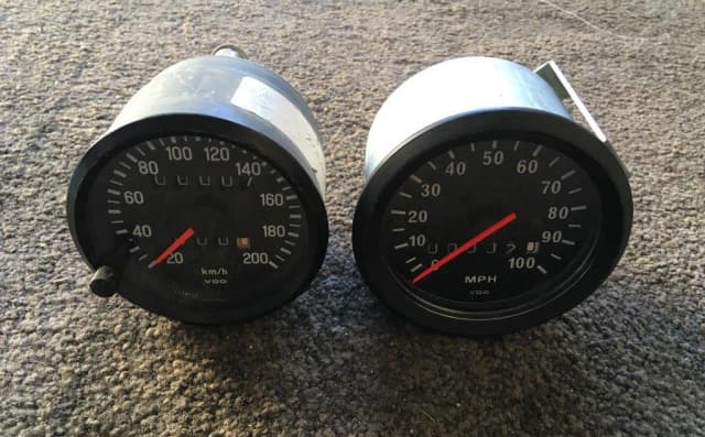 VDO SPEEDO PAIR MPH KPH NEW CAR PARTS SPEEDOMETER OFFERS | Auto Body ...