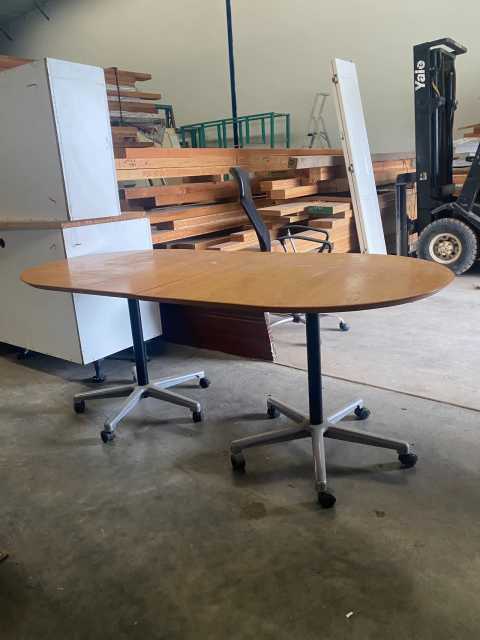 2-Part Table with Wheels $55 - Vinsan Salvage G1722 - Desks in ...