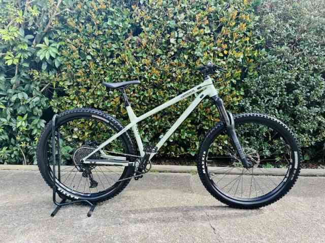 COMMENCAL META HT AM RIDE DIRT HARD-TAIL MOUNTAIN BIKE - Men's Bicycles ...