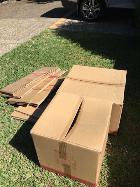 Thick cardboard boxes in a range of different sizes - Miscellaneous ...