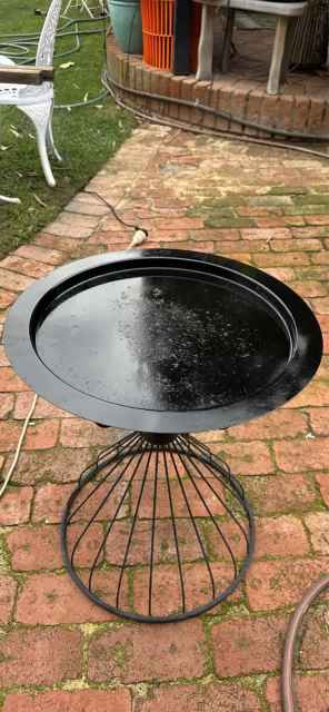 Small black metal table with tray top - Buffets & Side Tables in ...