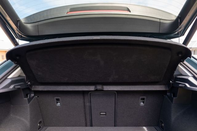 Genuine VW Volkswagen T-Roc MY23 Rear Luggage Parcel Shelf | Auto Body ...