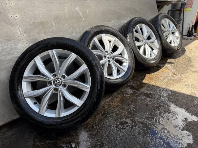 Volkswagen Tiguan 18 Inch Alloy Wheels with Good Tyres *Delivery ...