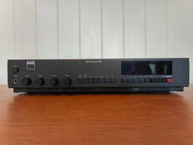 NAD 7125 Receiver - 3125 Integrated Amplifier + Tuner - Made in Japan ...