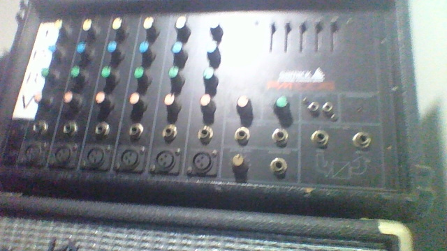 Samick Powered Mixer, 2 Speakers, all cables. - Guitars & Amps in Dee ...