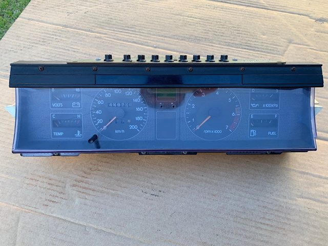 VL Calais 6 cylinder turbo tacho dash cluster | Wrecking | Gumtree ...