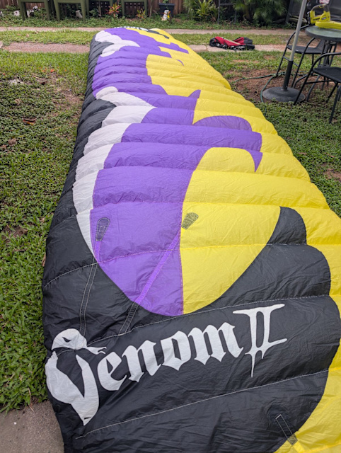 Peter Lynn Venom II Kite kitesurfing landkiting 13m - Surfing in Hermit ...