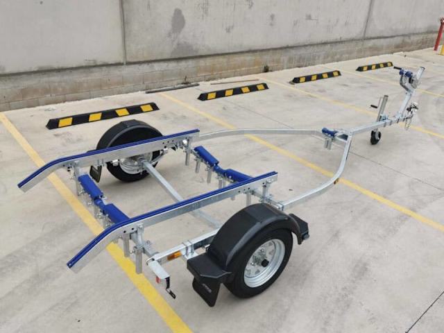 TOWREX TRA4.4M-13S Galvanised Skid Boat Trailer 3.7 - 4.5m boats ...