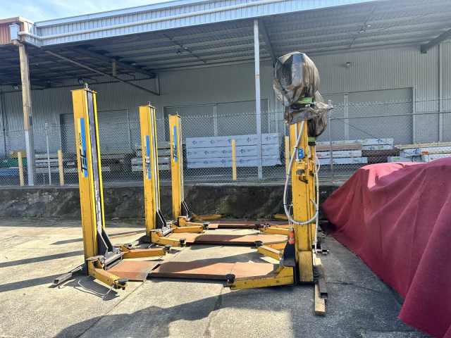 Tecalemit 2 post hoist - Other Tools & DIY in Oakleigh VIC | Gumtree ...