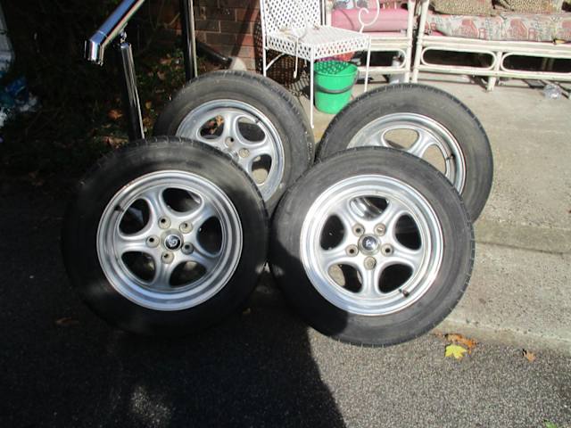 JUGUAR/DAIMLER Set of 4-16 by7 wheels may suit HQ/Chev | Wheels, Tyres ...