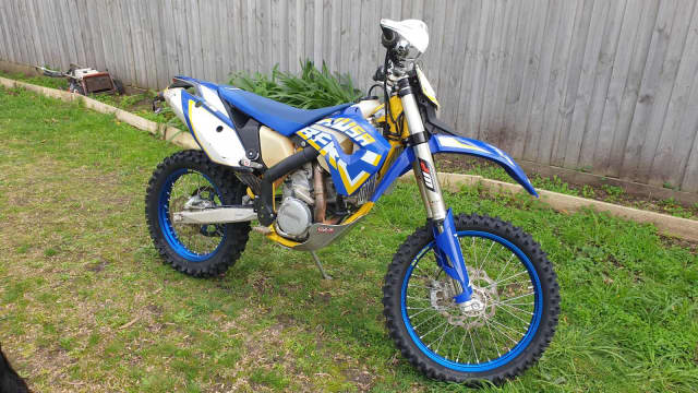 Husaberg FE390 4 Stroke Enduro Dirt Bike 56 Hours! | Motorcycles ...