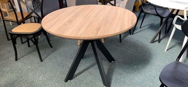 Round Dining table Scandi Scandinavian circle 4 seater 1m Diameter ...