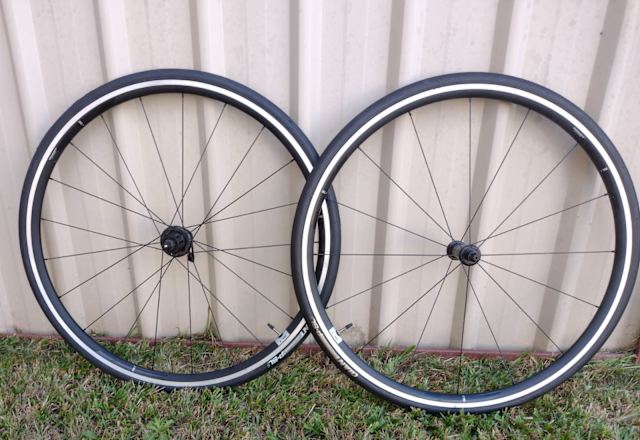 Giant Road Wheel Set very light unused - Bicycle Parts and Accessories ...