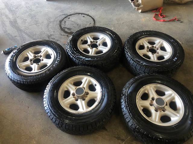 6 STUD 4X4 4WD 16 INCH ALLOY MAG WHEELS WITH GOOD 245/70/16 A/T TYRES ...