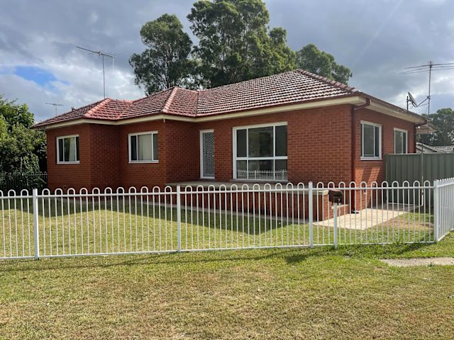 Spacious Family Home - Newly Painted - for Rent | Gumtree Australia